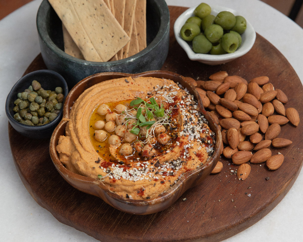 Smokey Hummus⁣ - Emily Grace Food
