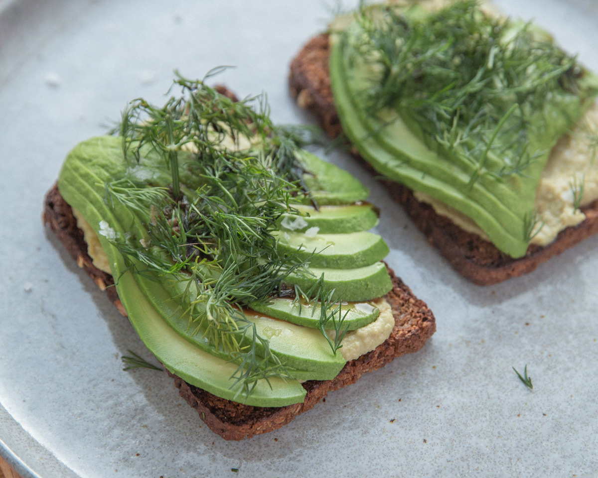 Dill Balsamic Avocado ⁣ - Emily Grace Food